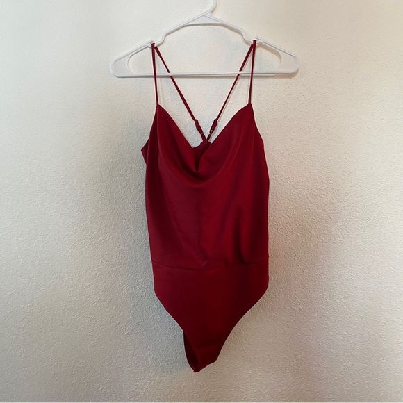 Nordstrom | Tops | Nordstrom Socialitered Maroon Cowl Neckline Thin ...